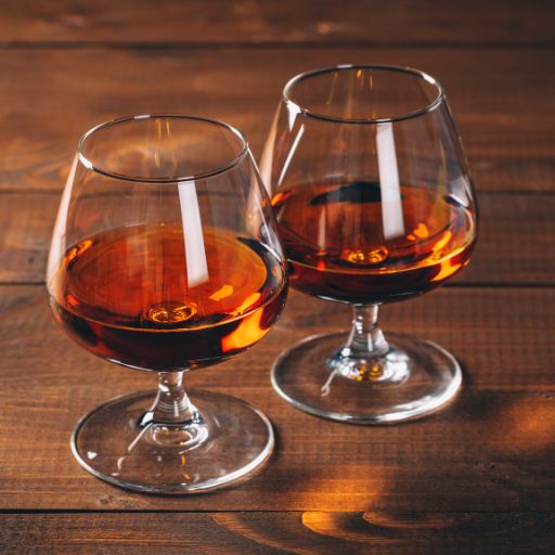 Cognac und Brandy: Geschichte und Herstellung