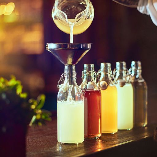 A Guide to Batched, on Tap and Canned Cocktails