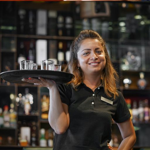 cómo destacar en tu carrera de bartender