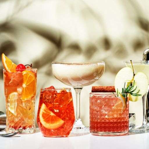 Degustación y mezcla de ron