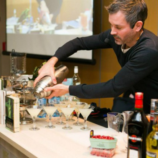 The Perfect Martini: Technique & Temperature | Diageo Bar Academy