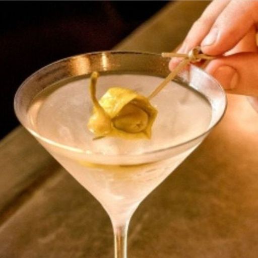 Revealing 2024's Top Cocktail Trends: A Bartender's Guide